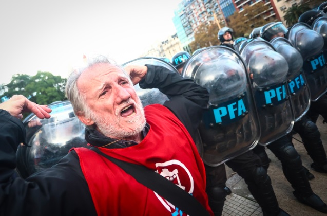 Mega marcha frente al Congreso: la legítima protesta de jubilados ...